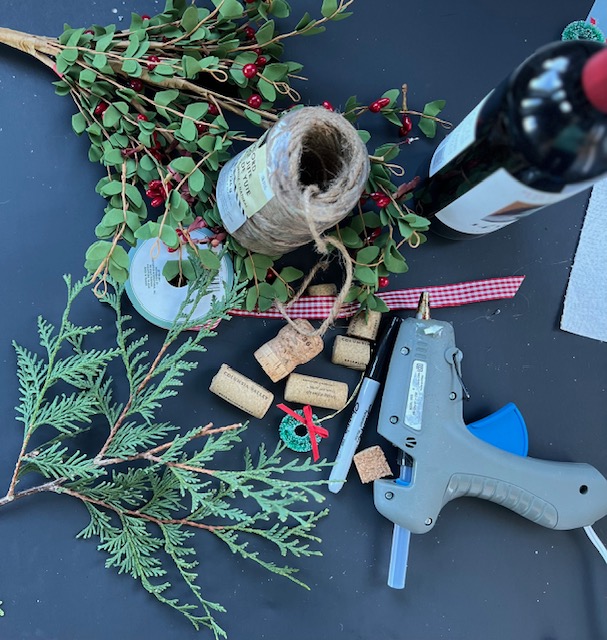 How to make a wine cork reindeer – SAM Designs
