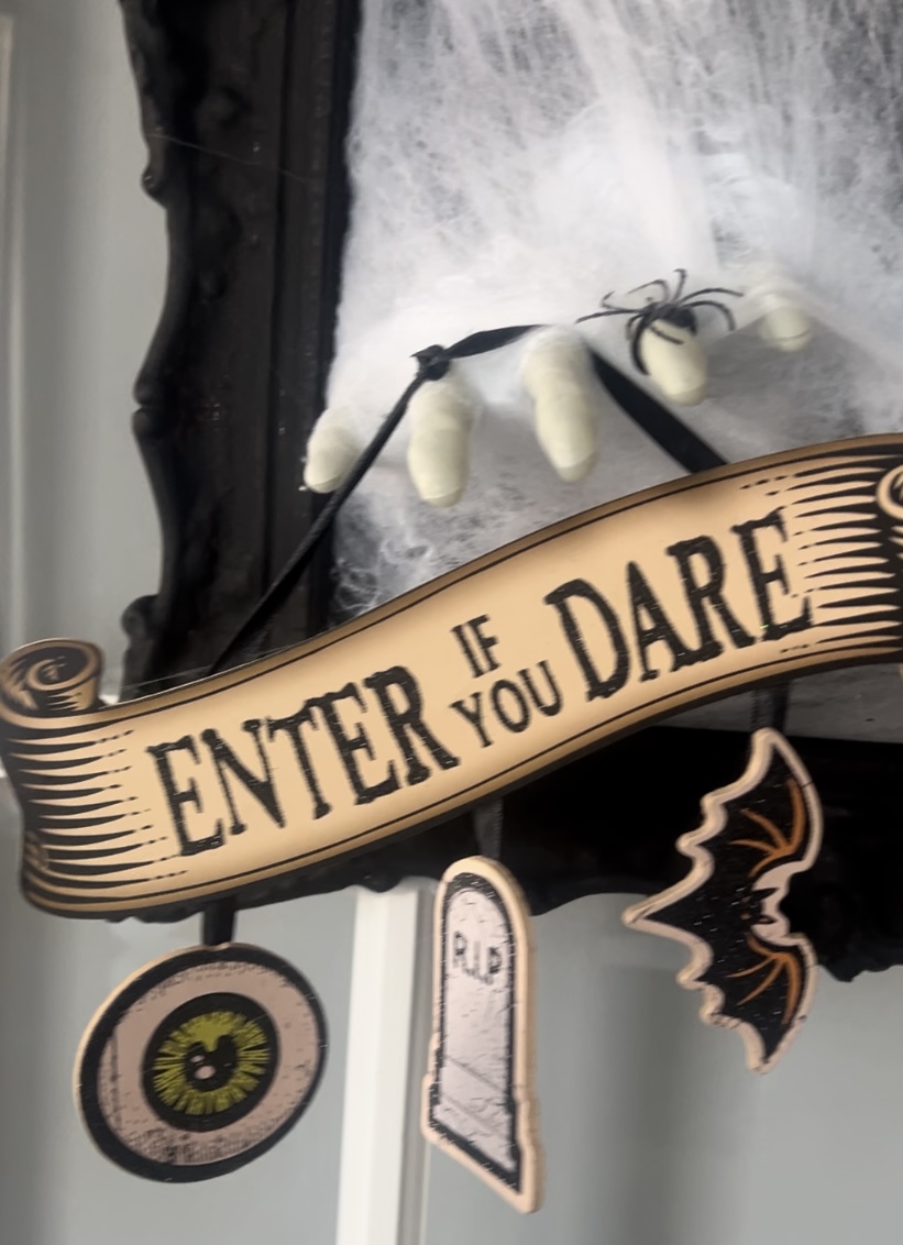 3D Skeleton Picture Frame DIY - SAM Designs